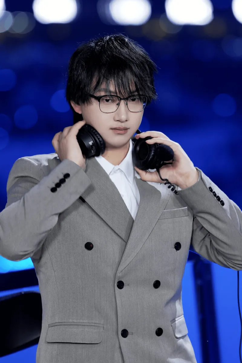 [JR热议]瓜主爆料，有队伍试训FLY，有个不差钱的队伍或将加入转会期竞争-王者荣耀丨KPL-虎扑社区