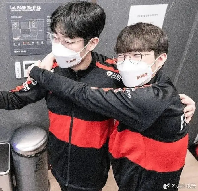 但是感觉Faker对Zeus真的很不一样啊。