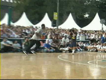 kobe..散散步..來個跨下..-步行街主干道-虎扑社区